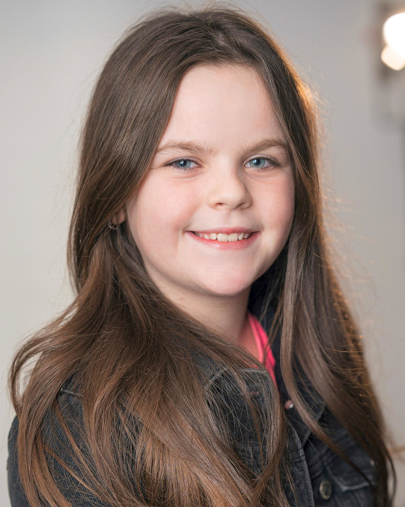 Isla Hamilton - KR Management