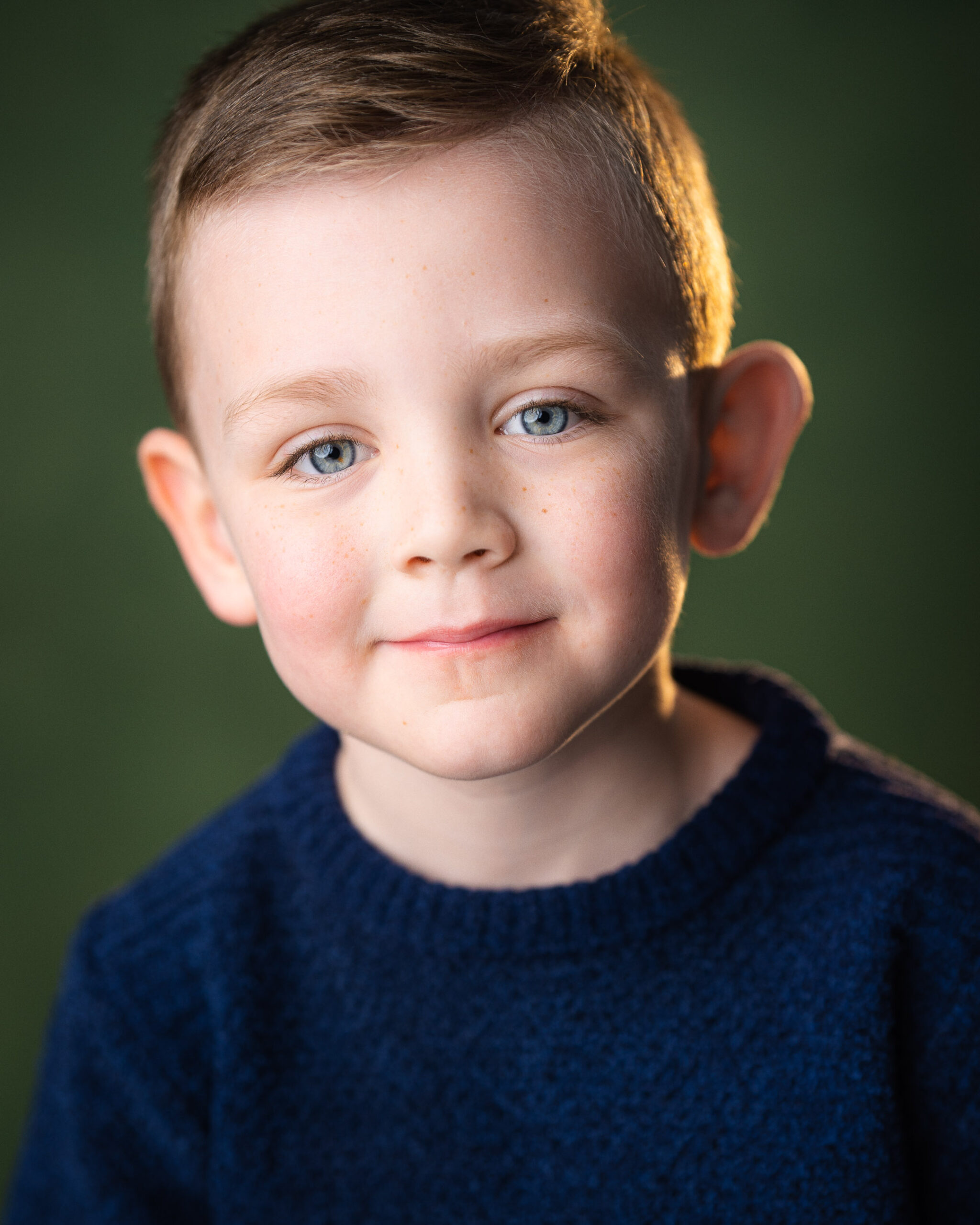 Niko Cruickshanks - KR Management