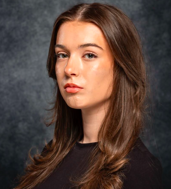 Mia Cabrelli - KR Management